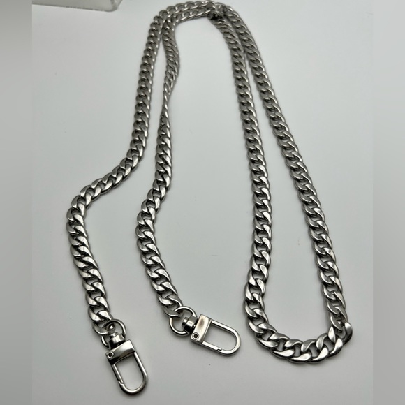 unbranded | Accessories | Silver Chainiron Flat Silver Chain ...